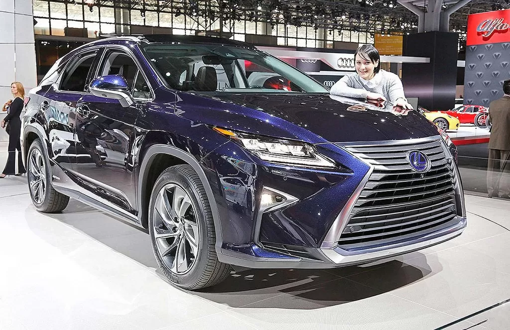 Lexus RX: Laserleikkausta ja pianotehtaan vaikutteita | Auto Bild Suomi7