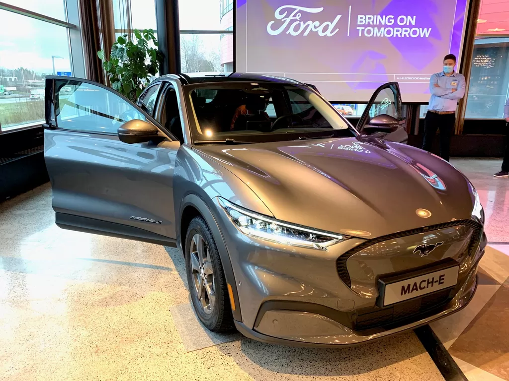 Ford Mustang Mach-E: Ensimmäiset First Edition -mallit Suomeen vuoden ...