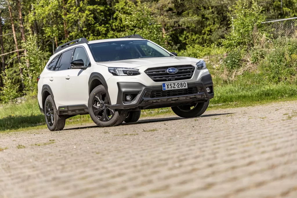 Koeajossa Subaru Outback 2.5i Lineartronic Field: Retkikelpoinen | Auto ...