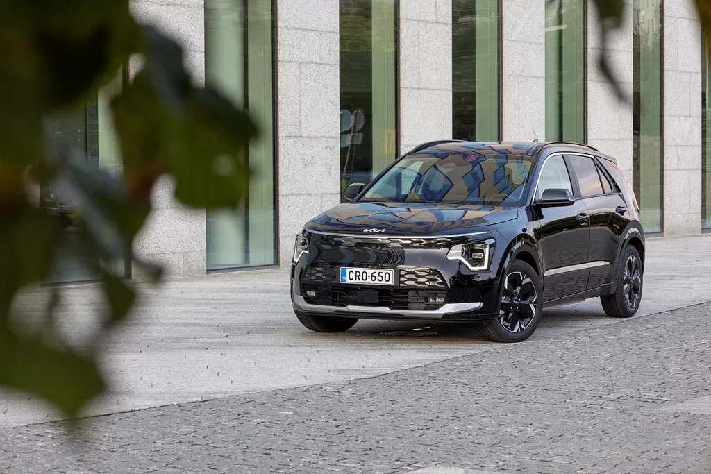 Kia Summer Edition -erikoismallit Kia Niro EV ja Kia EV6 -sähköautoista: Hintaetu jopa 8 000 ...